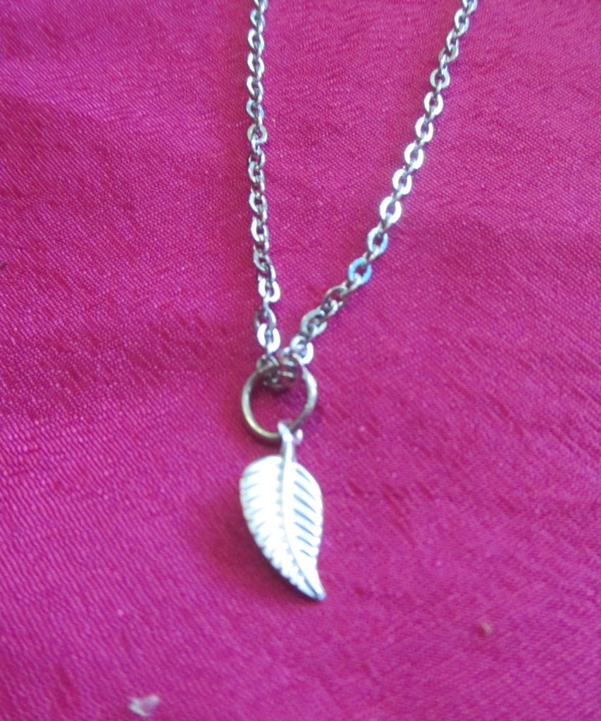 Leaf Necklace - Beautiful Steel Jewelry
